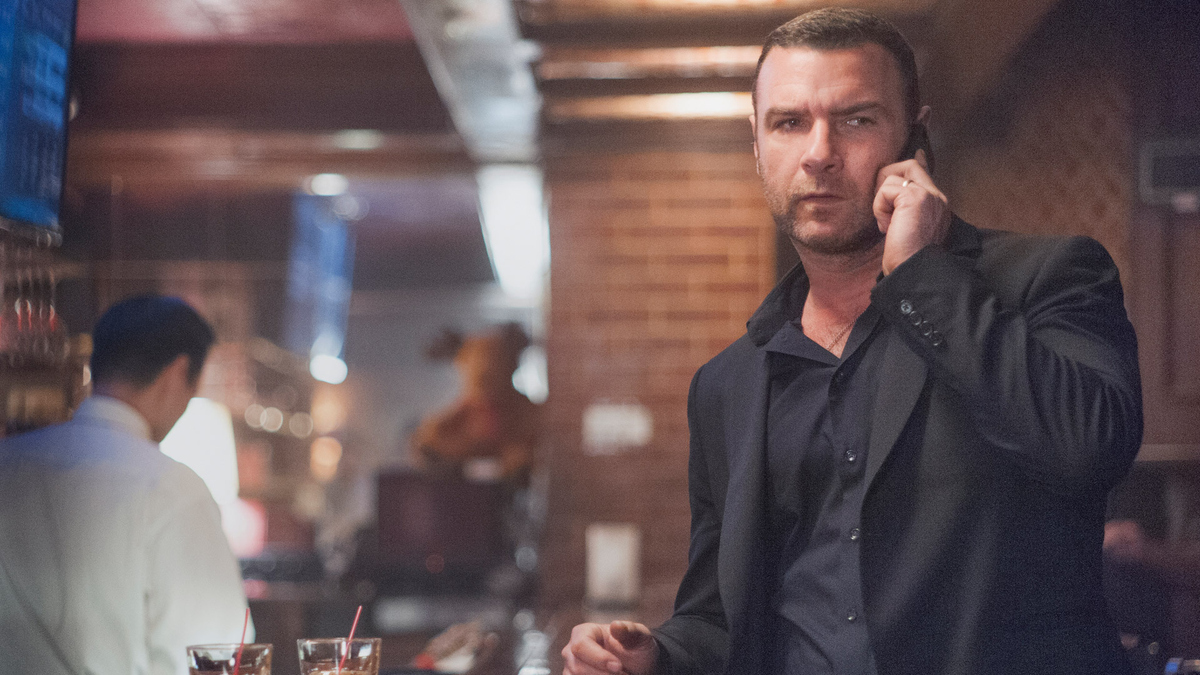 Watch Ray Donovan Season 2 Episode 3: Gem and Loan - Full show on ...