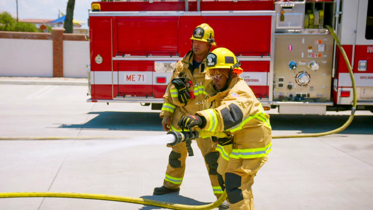 Watch Undercover Boss Season 11 Episode 8: Undercover Boss - Mayor of ...