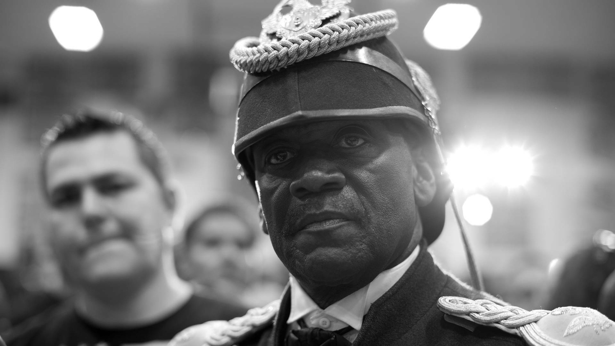 Watch The Circus Season 1 Episode 11: Circus, The - Home and Abroad ...