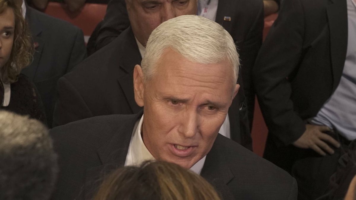 Watch The Circus Season 1 Episode 23: Circus, The - From Russia with ...