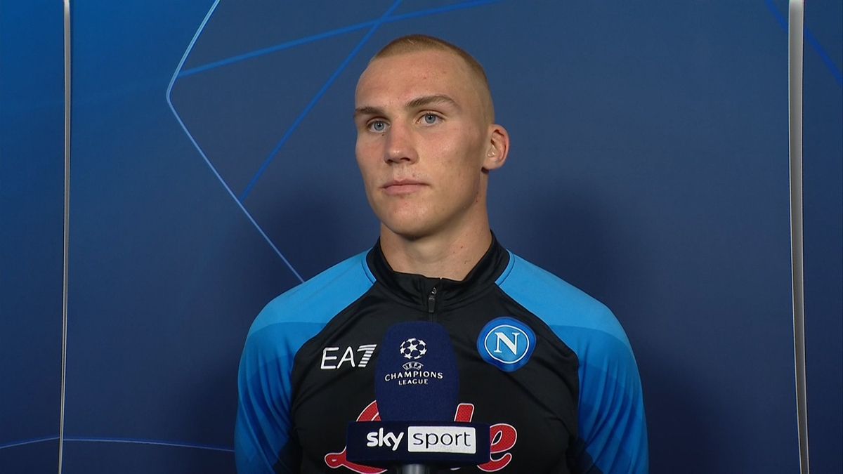 Watch UEFA Champions League Season 2023 Episode 0: Interview Compilation: Napoli vs. Rangers ...