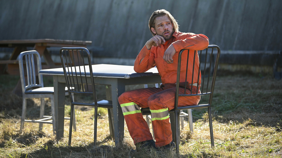 Watch Fire Country Season 1 Episode 7: Happy to Help - Full show on CBS