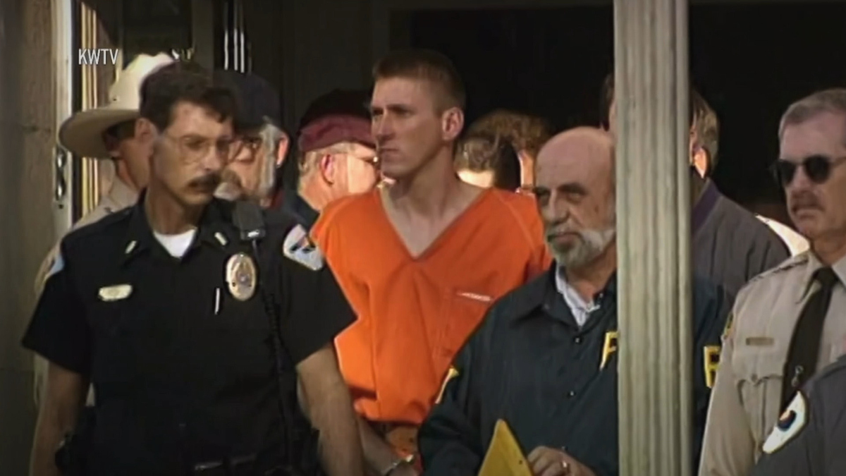 Watch FBI TRUE Season 2 Episode 8: FBI TRUE - Attack on Oklahoma Part 2 ...