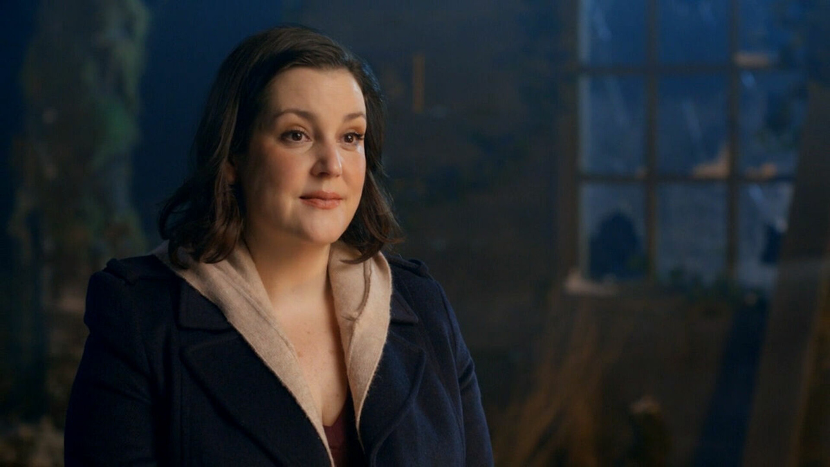 Watch Yellowjackets Behind the Buzz - Season 2, Episode 4 - Paramount+