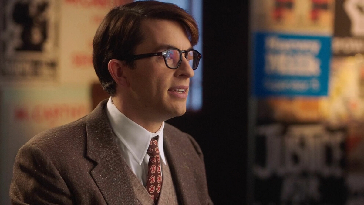 Watch Fellow Travelers Queer Through the Generations - Paramount+