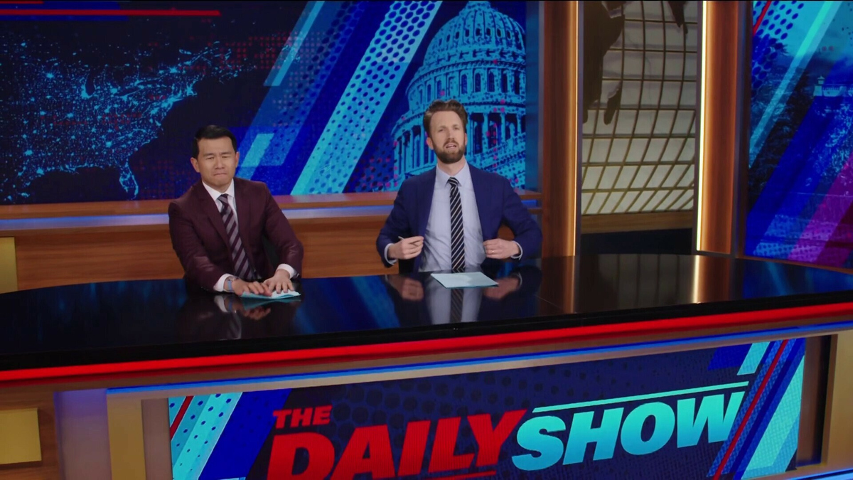 Watch The Daily Show Season 29 Episode 38: The Daily Show - April 23 ...