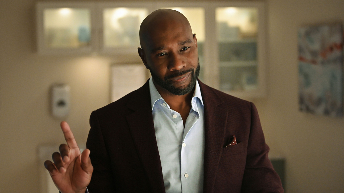 Watch Watson Season 1 Episode 2: Redcoat - Full show on CBS