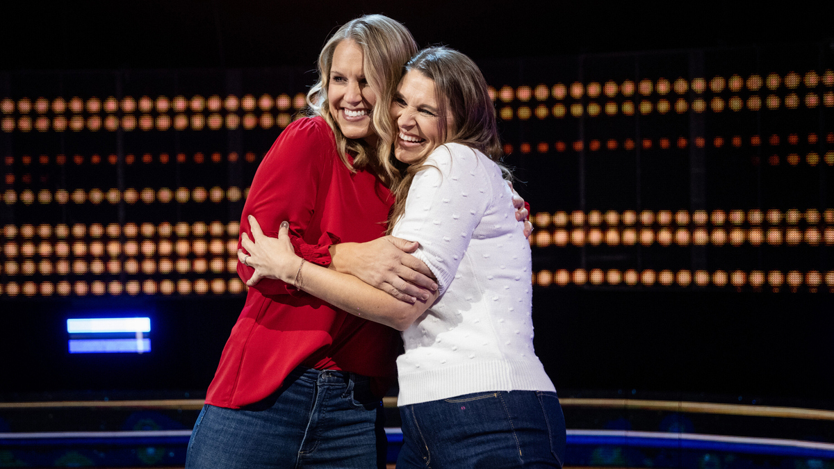 Watch Raid the Cage Season 2 Episode 1: Grab Your Bestie - Full show on CBS