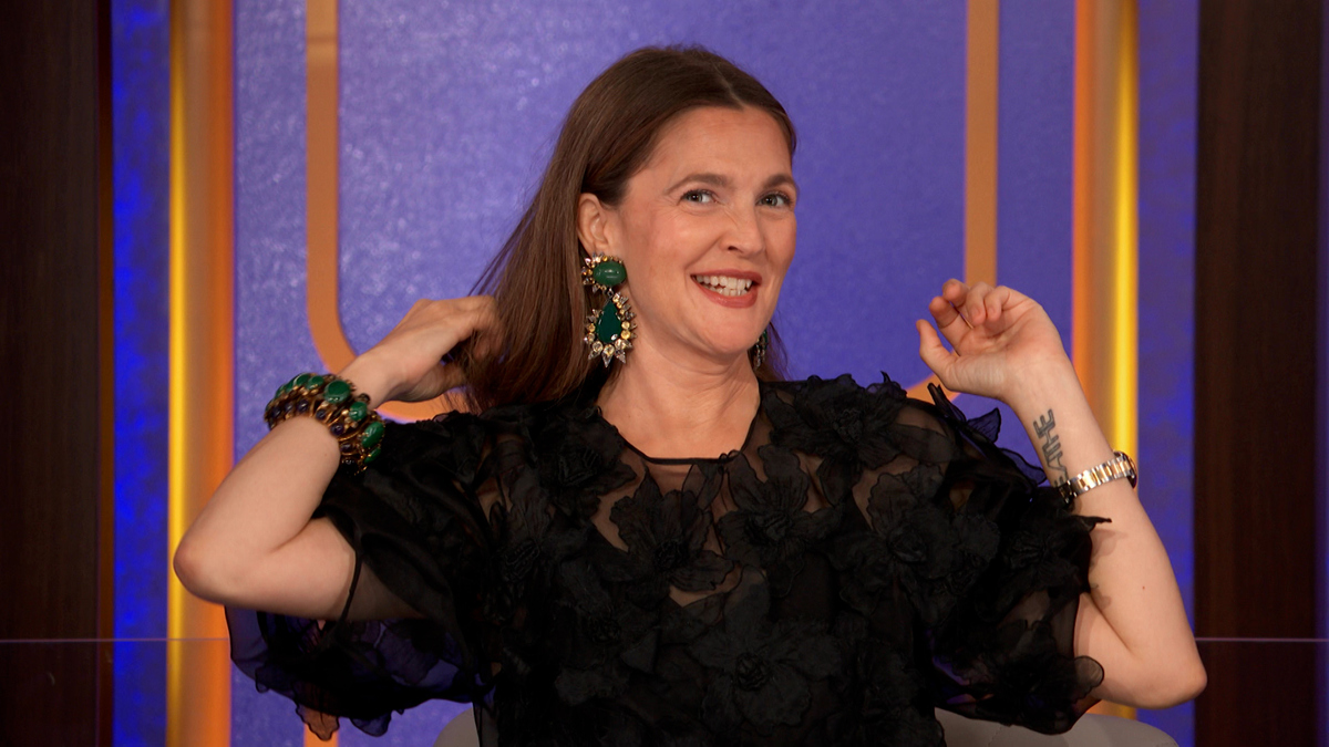 Watch Hollywood Squares (2025): Drew’s Hair and the Secret Square ...