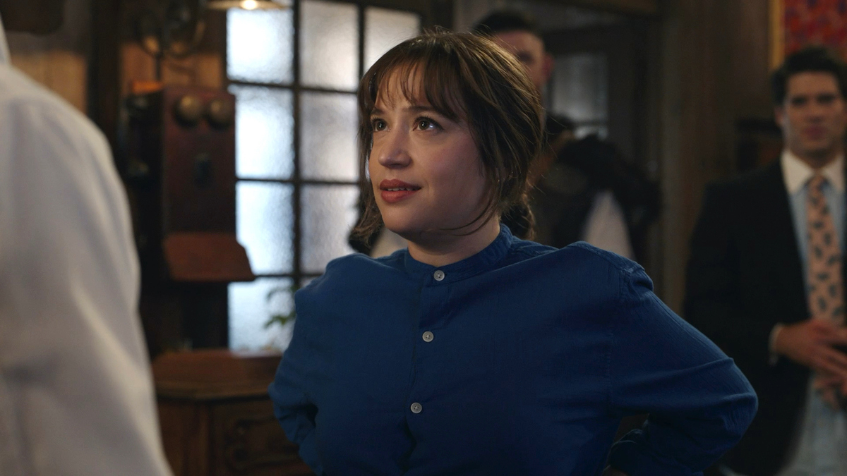 Watch Ghosts: Bring Your Daughter to Work Day (Sneak Peek 4) - Full ...