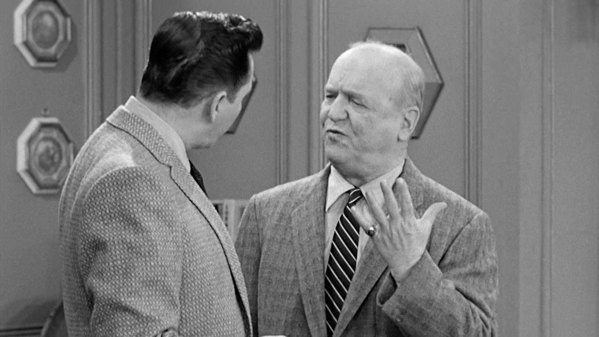 Watch I Love Lucy Season 5 Episode 20: I Love Lucy - Lucy Gets A Paris ...