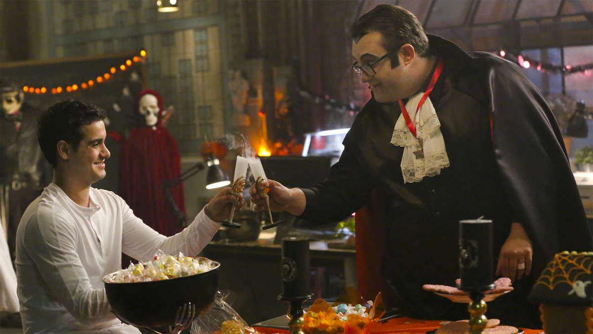 Watch Scorpion Season 3 Episode 5: Scorpion - Bat Poop Crazy – Full ...