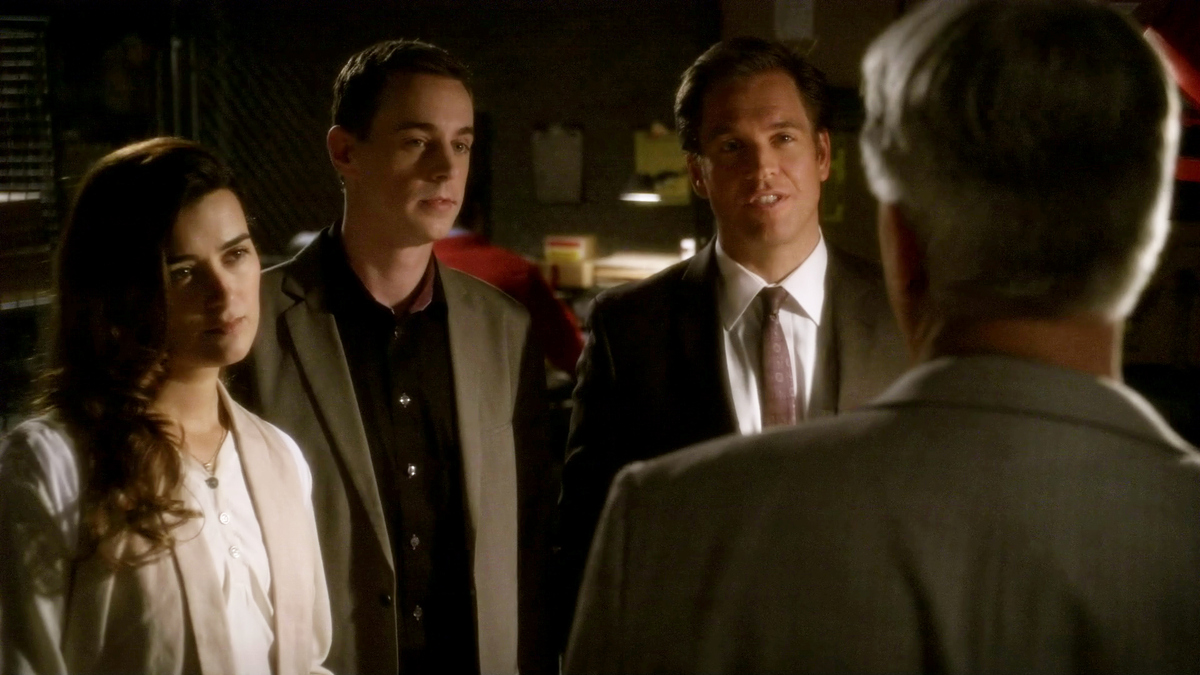 Watch NCIS Season 8 Episode 23: Swan Song - Full show on Paramount Plus