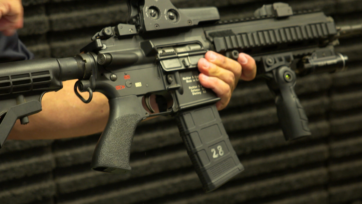 Watch 60 Minutes Overtime: The explosive force of AR-15 style rifles ... Watch 60 Minutes Overtime: The explosive force of AR-15 style rifles ...