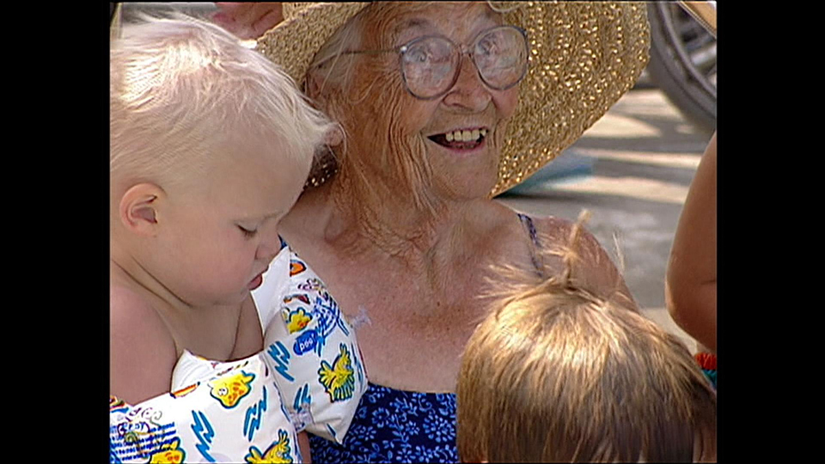 Watch Sunday Morning: From 2001: Making a splash - Full show on CBS