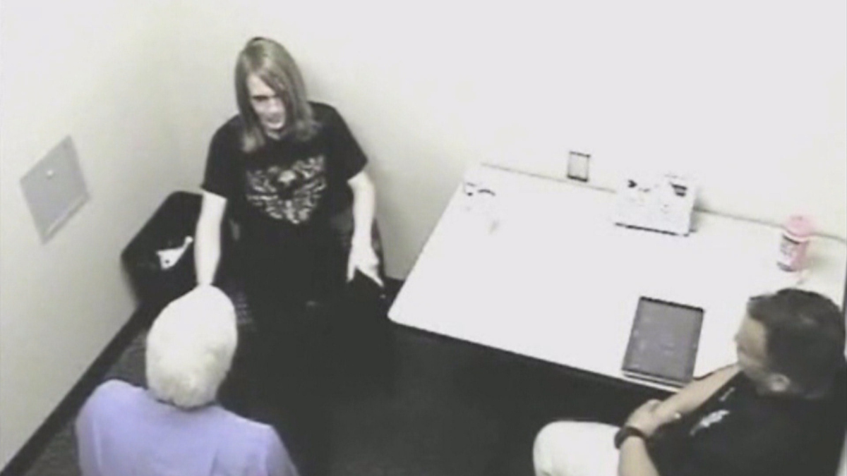 Watch 48 Hours Fbi Agent Analyzes 15 Year Old Killers Confession