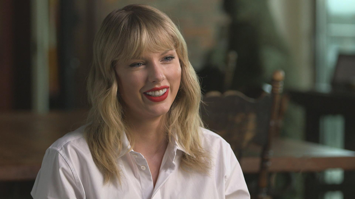 Watch Sunday Morning: Taylor Swift's thick skin - Full show on CBS