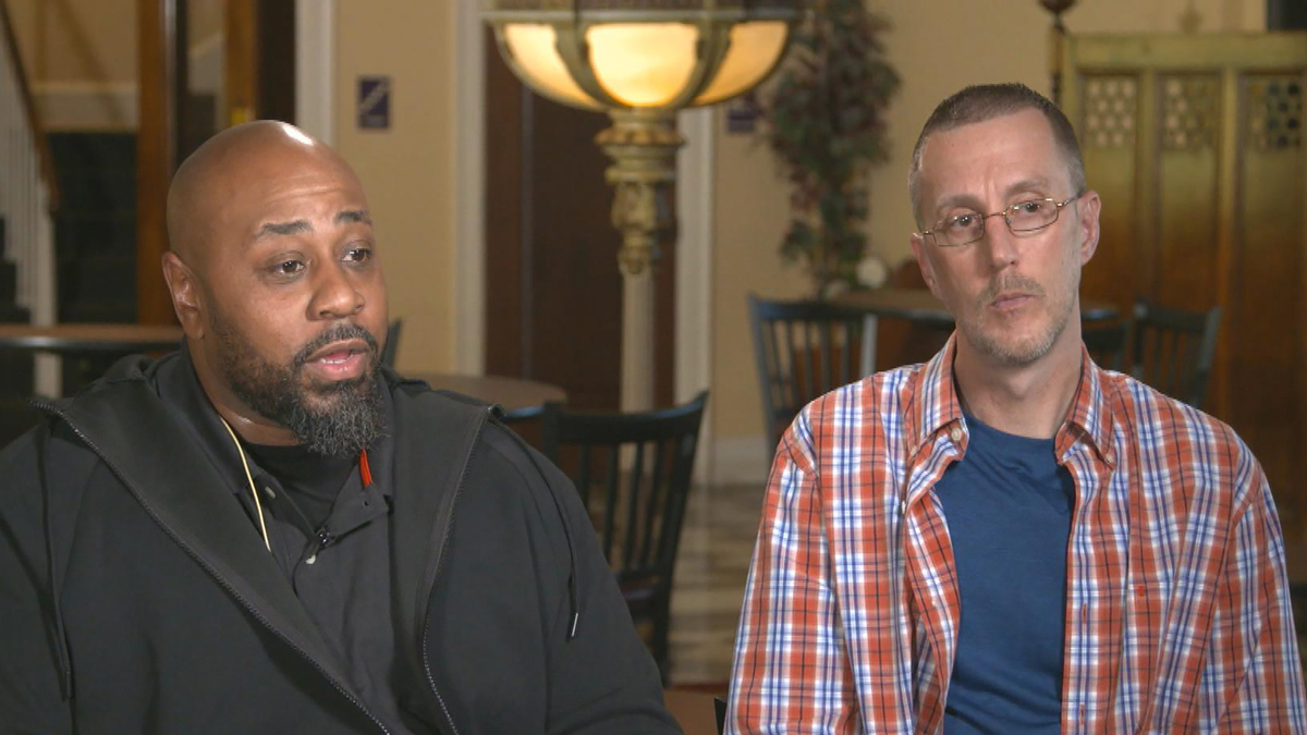 Watch CBS Evening News: Ex-convicts learn to write plays - Full show on CBS