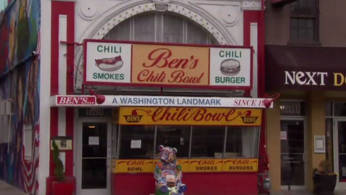 Watch CBS Evening News: D.C. restaurant fights to stay open - Full show ...