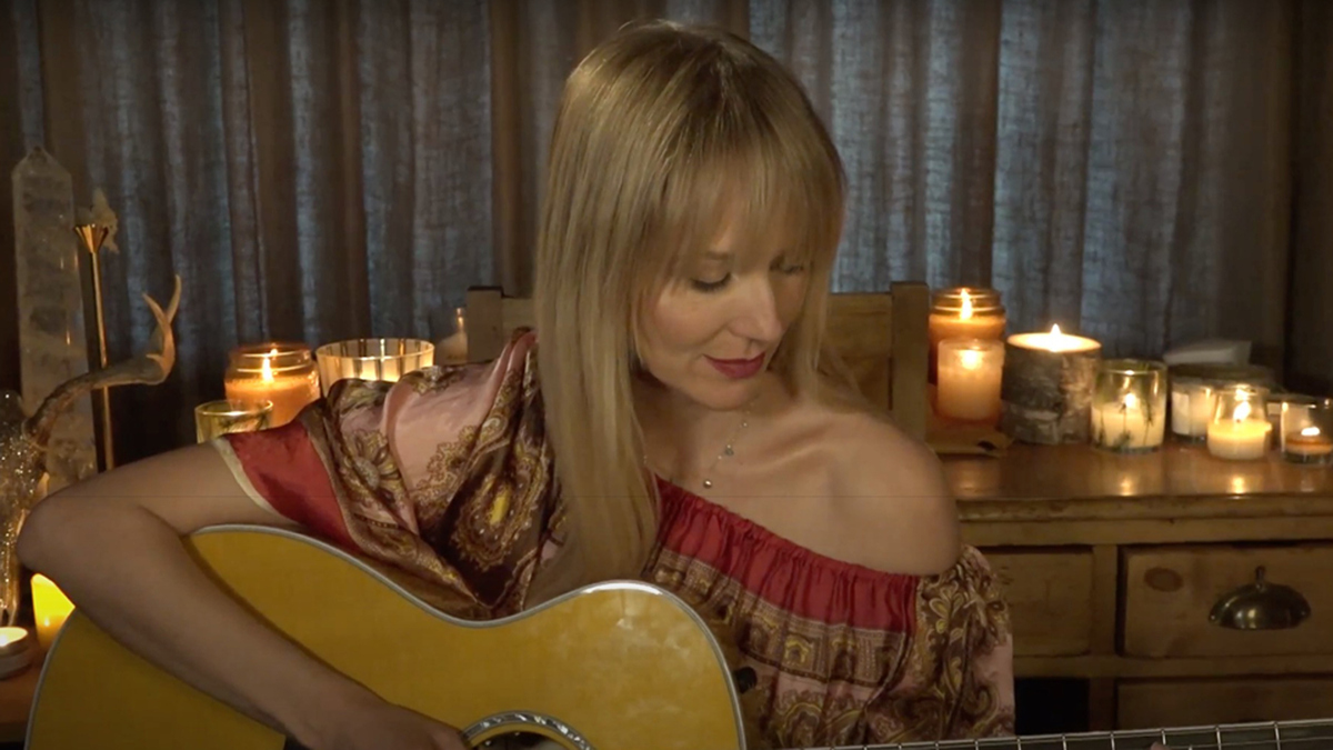 Watch Sunday Morning: Jewel on her new song "Grateful" - Full show on CBS