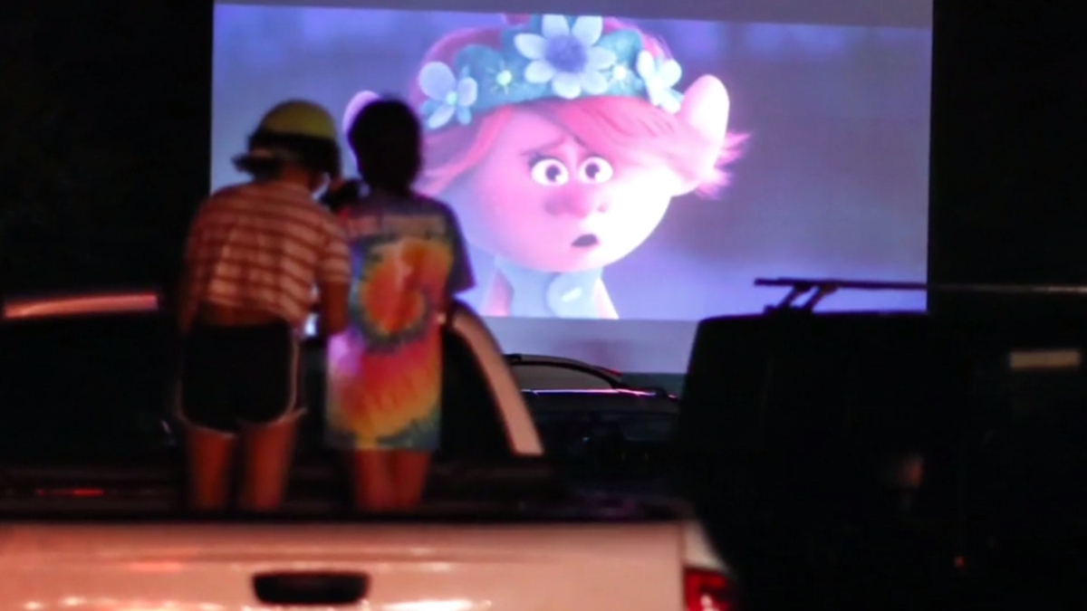 Watch CBS Evening News: Drive-in movie theaters making a comeback ...