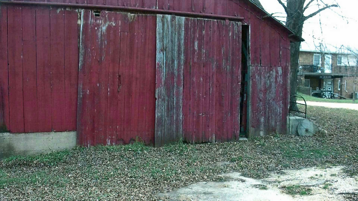 Watch 48 Hours: Farmer calls 911 after his wife is found impaled by a ...