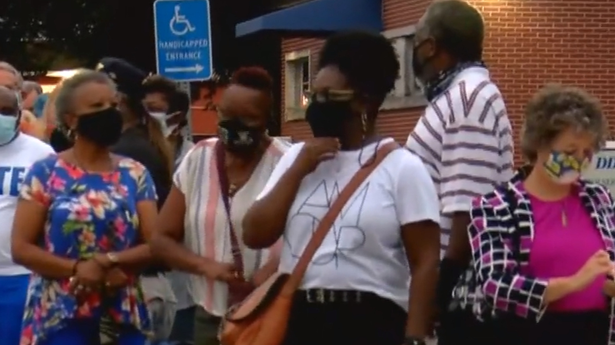 Watch CBS Evening News: Record number of early voters met by long lines ...