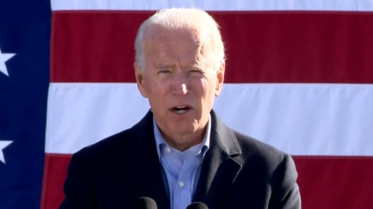 Watch CBS Evening News: Trump and Biden make final arguments in key ...