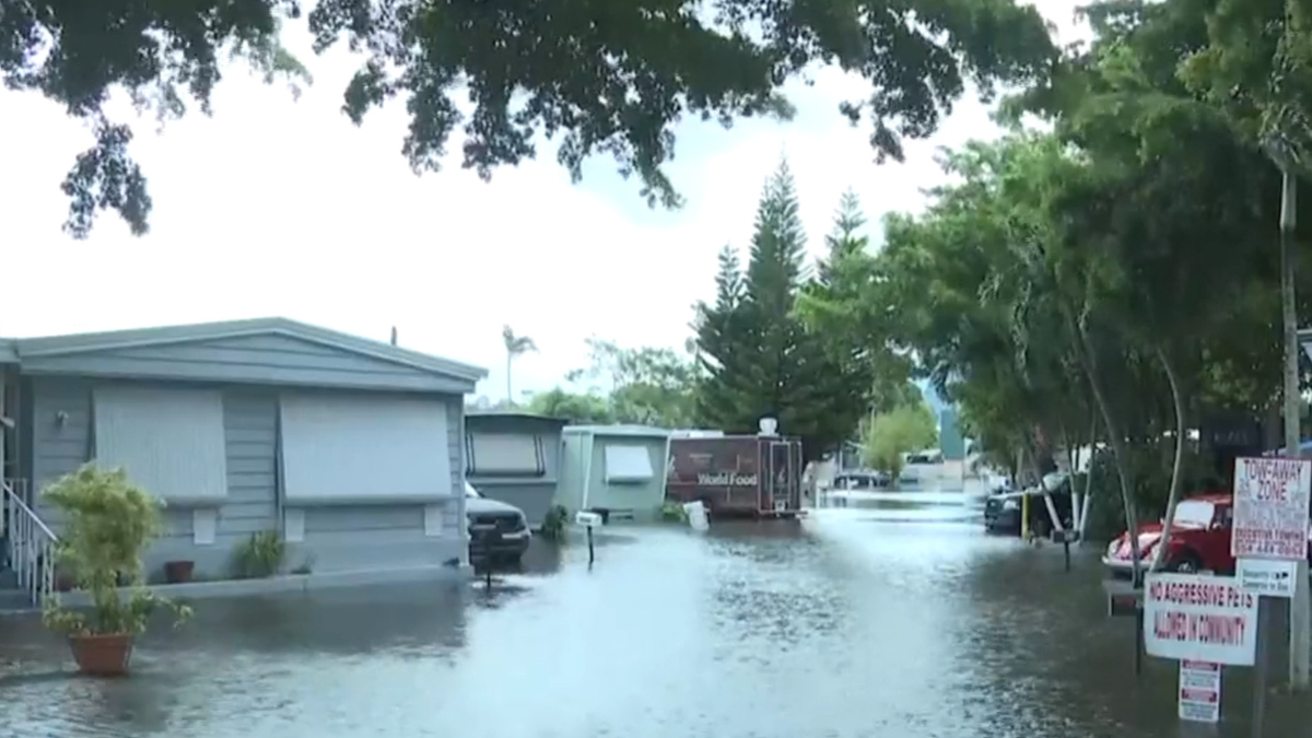 Watch CBS Evening News: Florida braces for flooding as Eta approaches ...