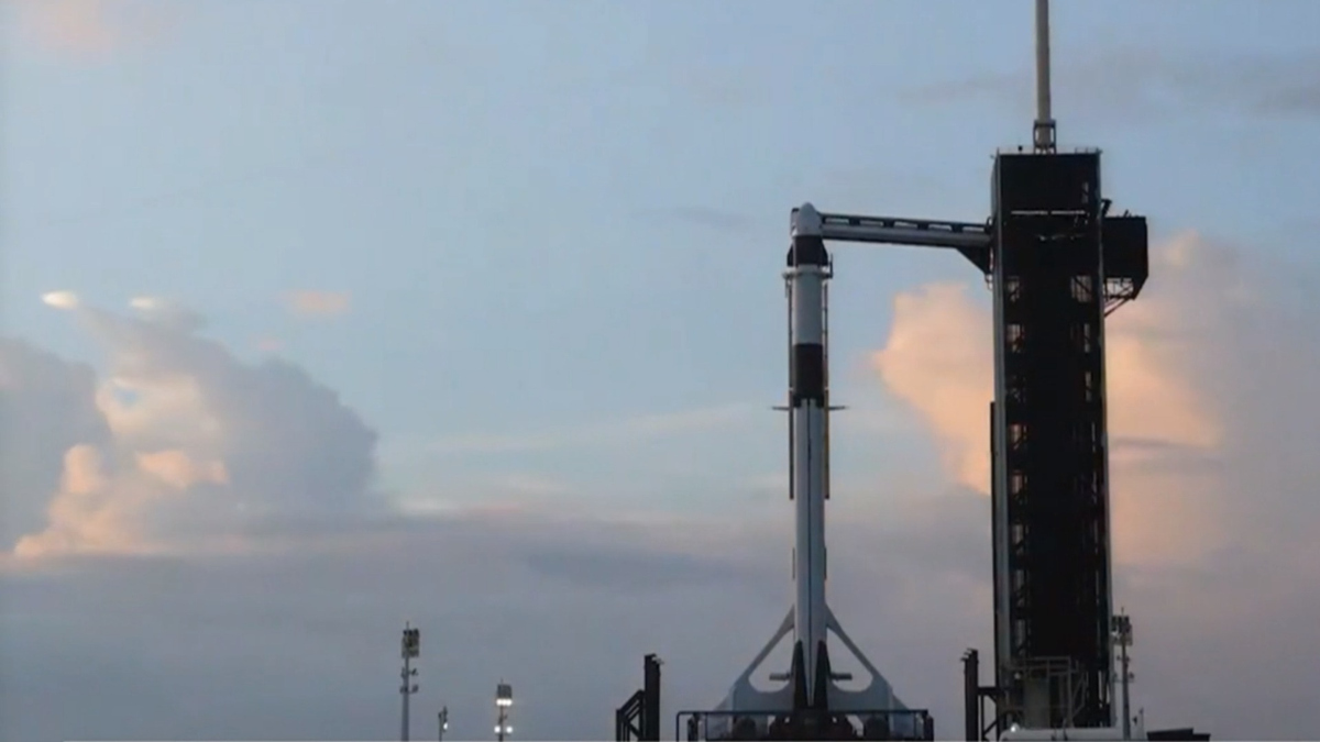 Watch CBS Evening News: NASA and SpaceX delay launch due to weather ...