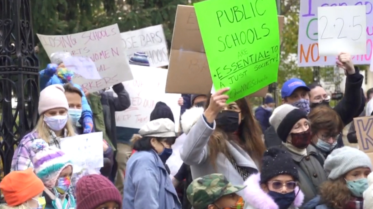 Watch CBS Evening News: School closings cause debate over pandemic ...