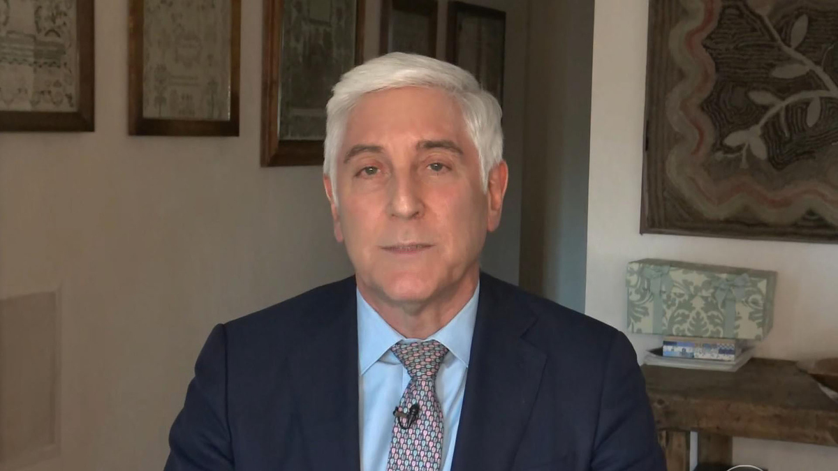 Watch CBS Evening News: Dr. LaPook on COVID-19 vaccine distribution ...