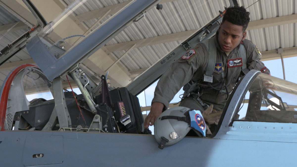 Watch 60 Minutes Overtime: F-22 pilot alleges racial bias in Air Force ...