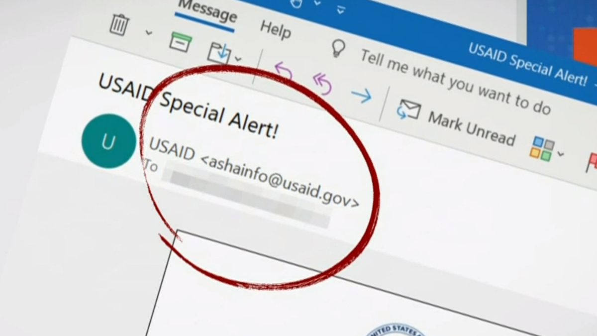 Watch CBS Evening News: Microsoft says Russian hackers behind new ...