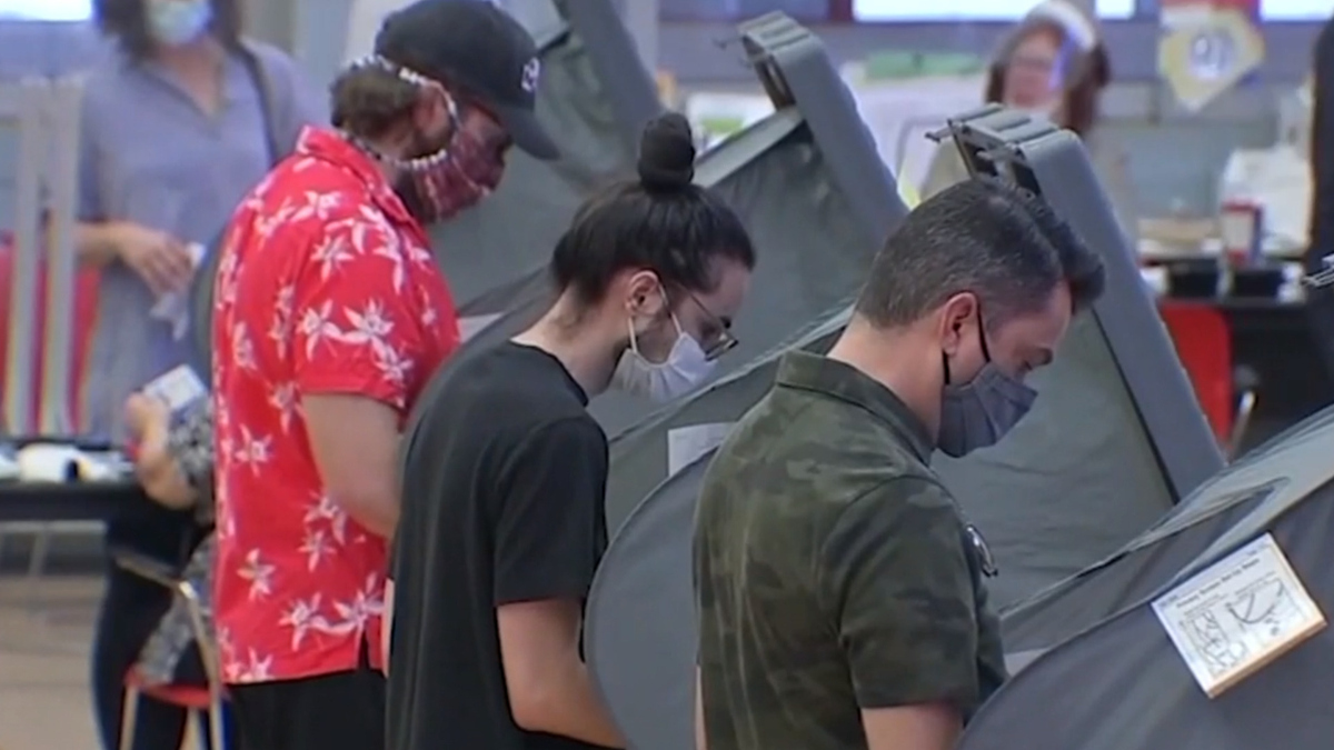 Watch CBS Evening News: Texas Democrats stall restrictive voting bill - Full show on CBS