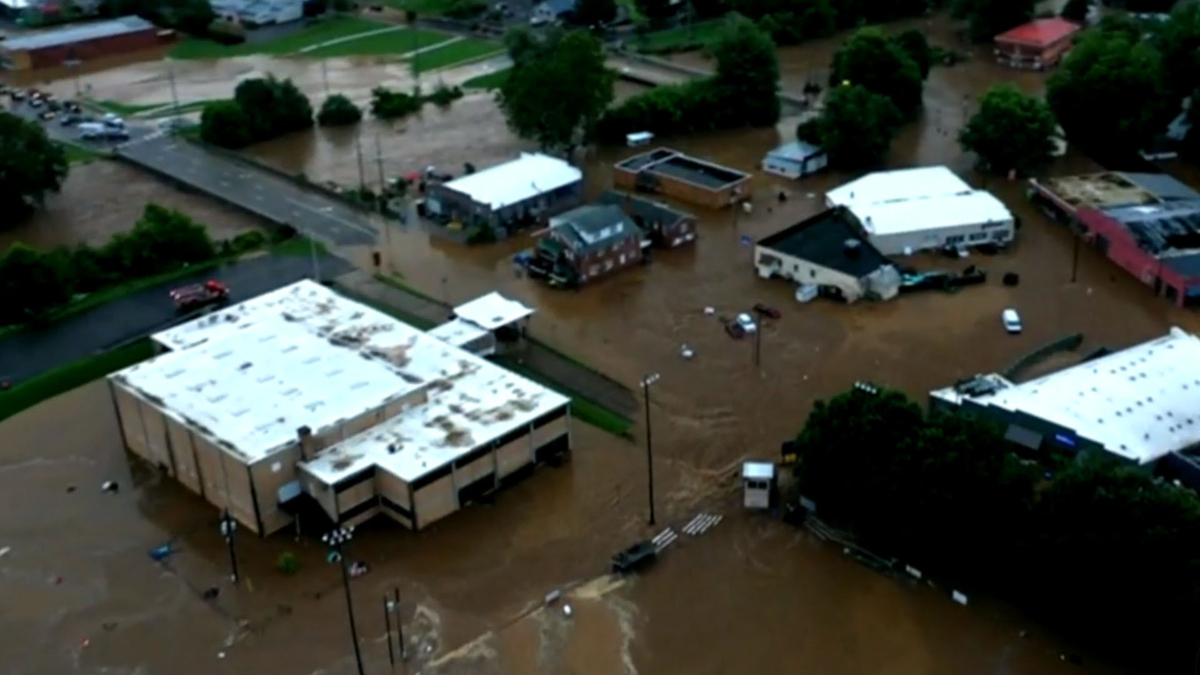Watch CBS Evening News: Deadly North Carolina flooding leaves 20 ...