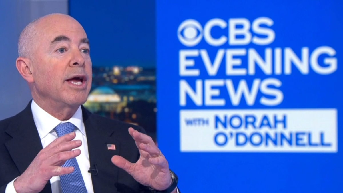 Watch CBS Evening News Season Episode : CBS News exclusive: Homeland ...