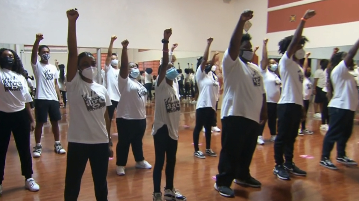 Watch CBS Evening News: At-risk youth find their voices in performance ...