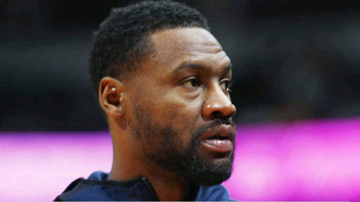 Watch CBS Evening News: Former NBA players charged with defrauding ...