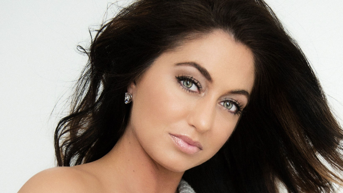 Watch 48 Hours Sneak peek: Who Killed Rachael DelTondo? - Paramount+