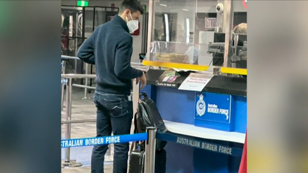 Watch CBS Evening News: Djokovic faces deportation hearing - Full show on CBS