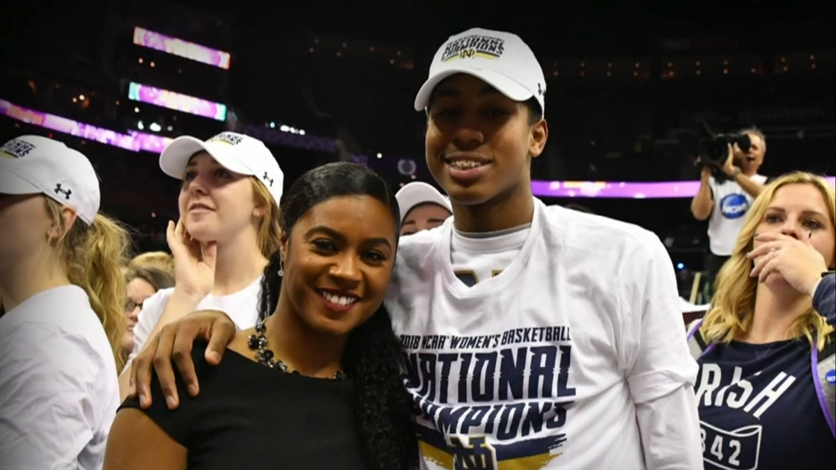 Watch CBS Evening News: Purdue guard Jayden Ivey was born into the game ...