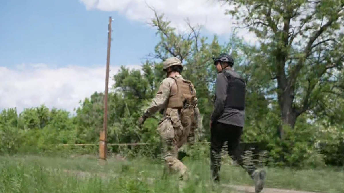 Watch CBS Mornings: On the frontlines of war in Ukraine - Full show on CBS