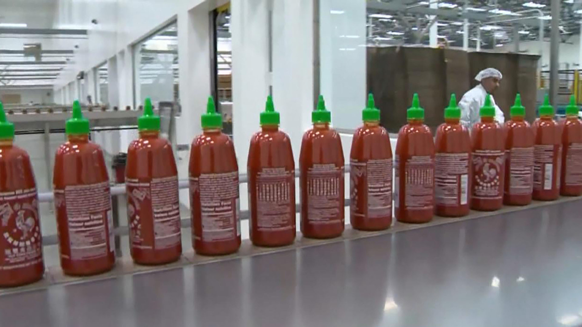 Watch CBS Mornings: Sriracha maker warns of shortage - Full show on CBS
