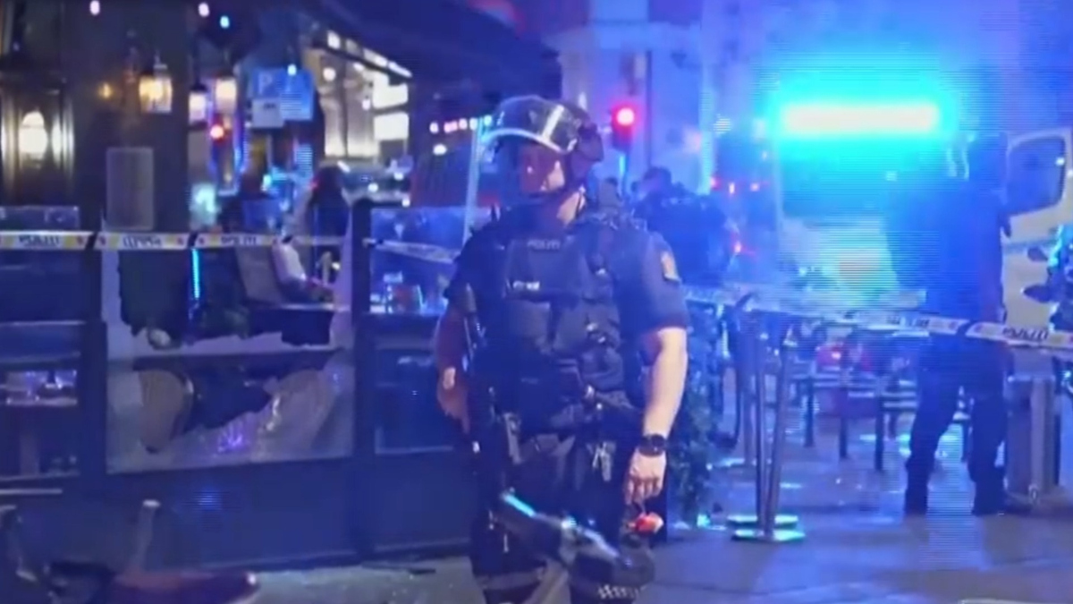 Watch CBS Evening News: Norway raises terrorism alert after Oslo attack ...