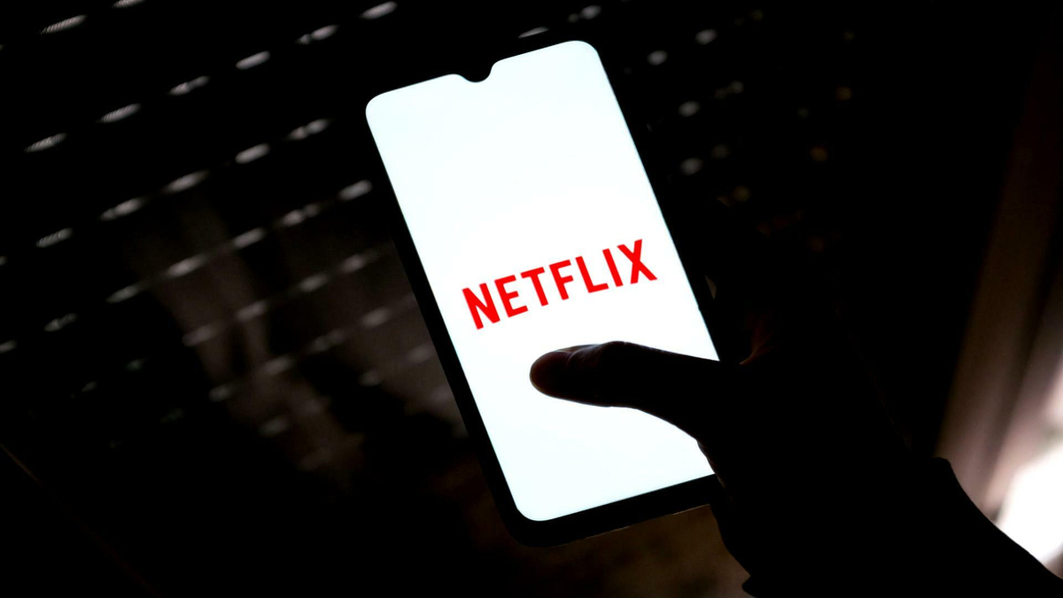 Watch CBS Mornings: Netflix loses one million subscribers in Q2 - Full ...