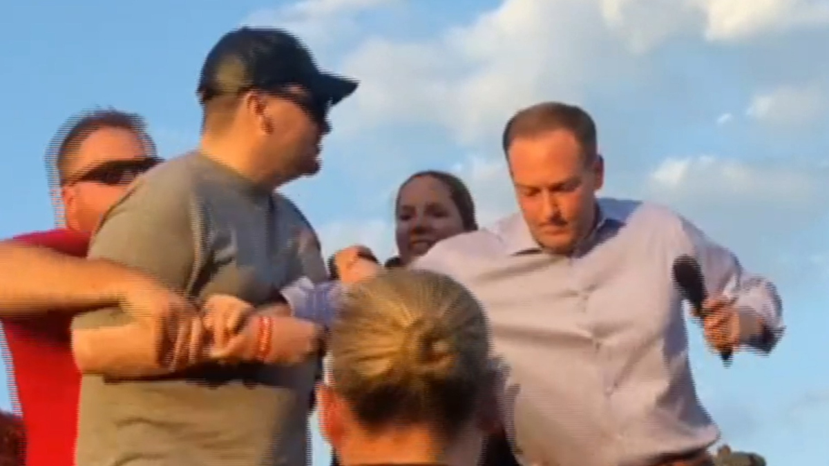 Watch CBS Evening News Season Episode : Lee Zeldin, New York governor candidate, attacked at ...