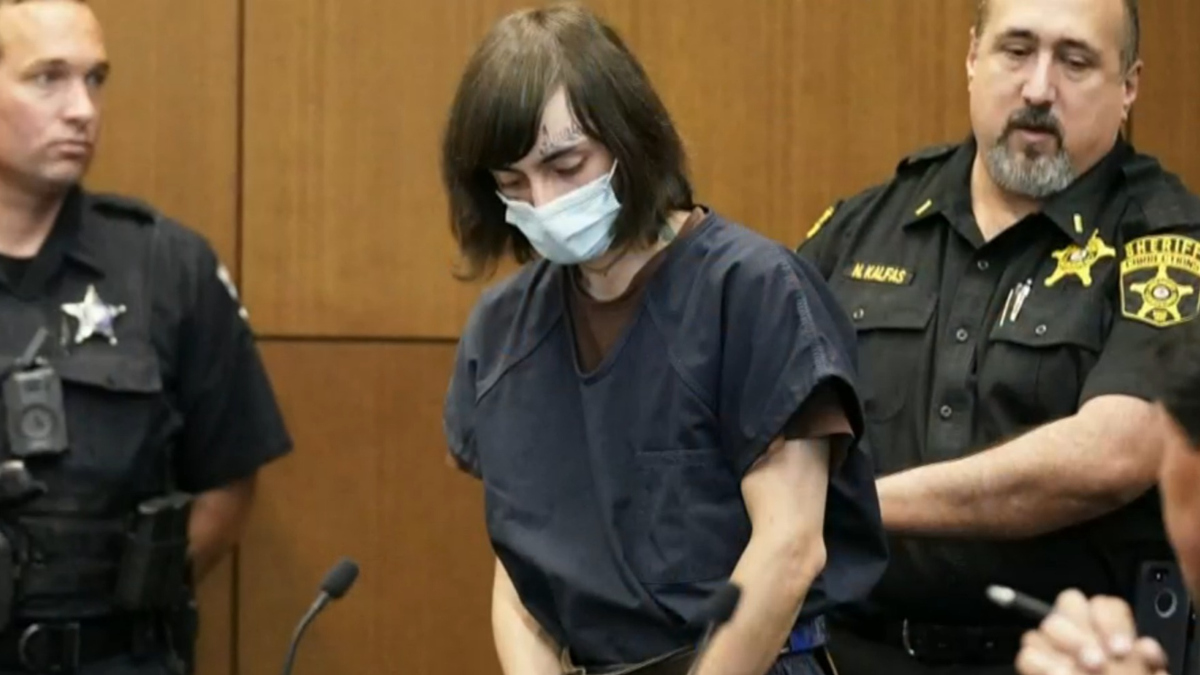Watch CBS Evening News: July 4 parade shooting suspect pleads not ...