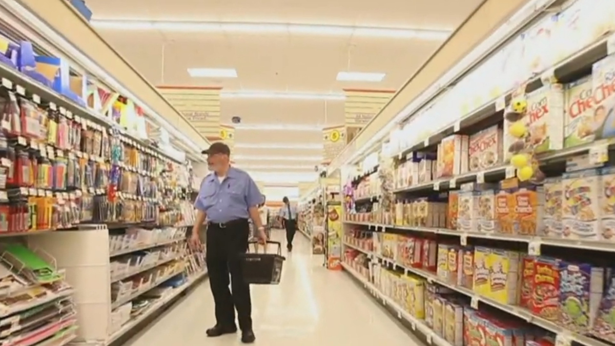 Watch CBS Evening News: U.S. inflation slows after hitting 40-year high ...