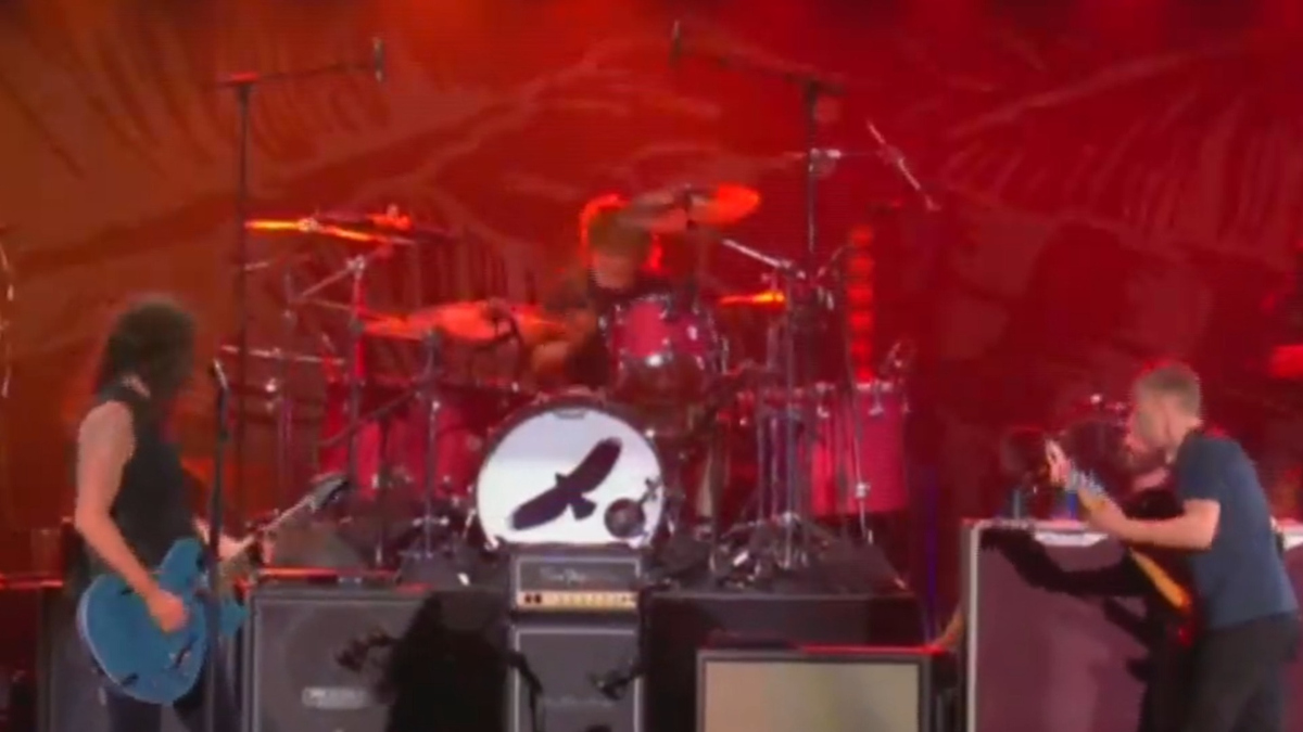 Watch CBS Evening News: Shane Hawkins joins Foo Fighters at tribute ...